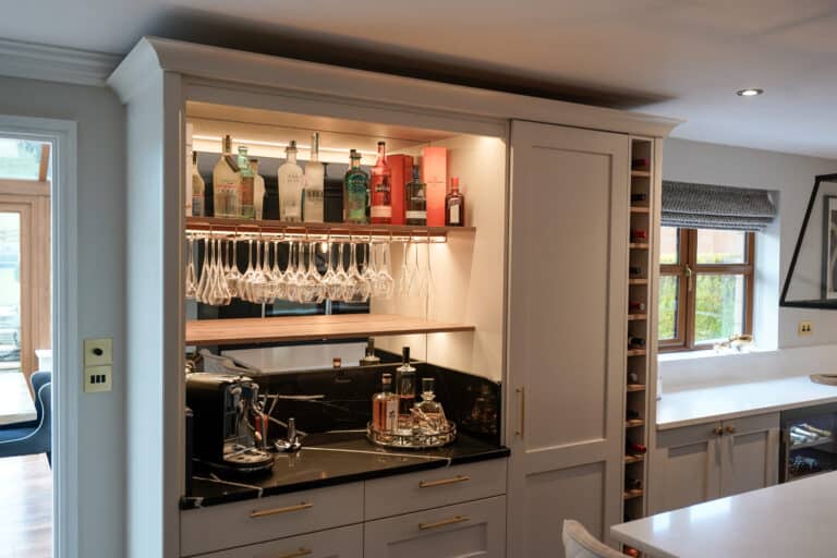 Timeless Shaker Kitchens: Features, and Benefits | Kitchens and Interiors